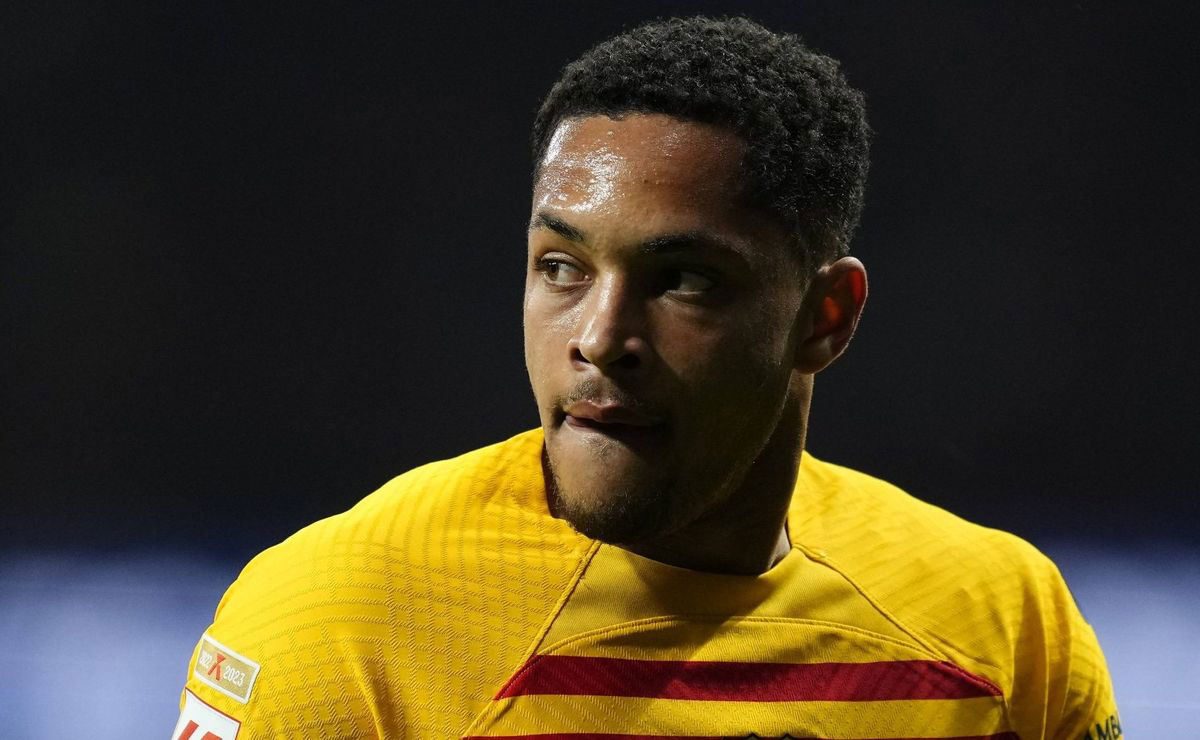 Portal revela sofrimento de Vitor Roque nos bastidores do Barcelona com ... Portal revela sofrimento de Vitor Roque nos bastidores do Barcelona com ...