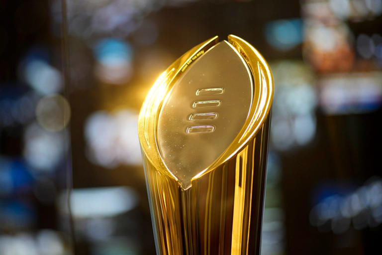 How many teams are in College Football Playoff? New CFP bracket, model ... How many teams are in College Football Playoff? New CFP bracket, model ...