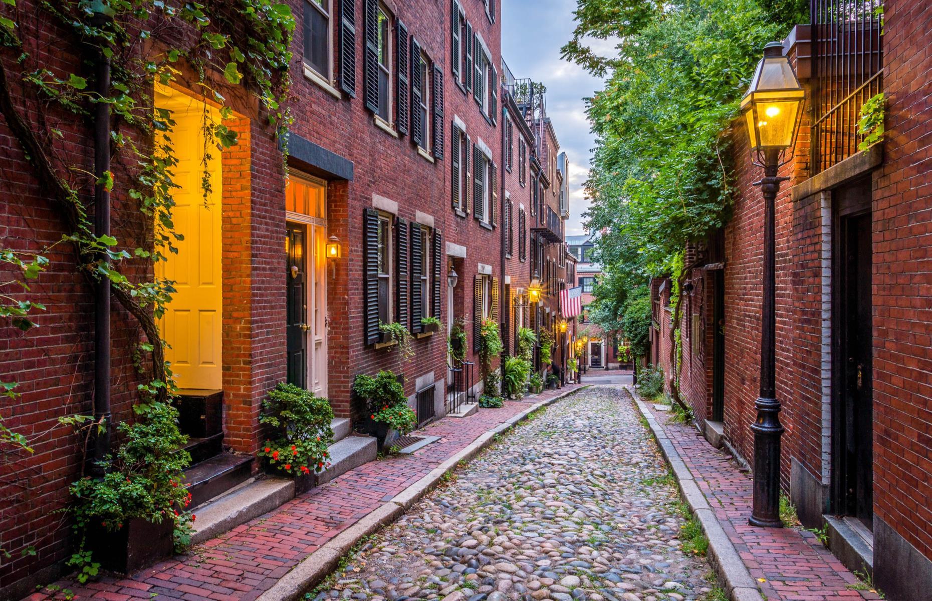 America's 30 Most Stunning Streets You SHOULD Visit