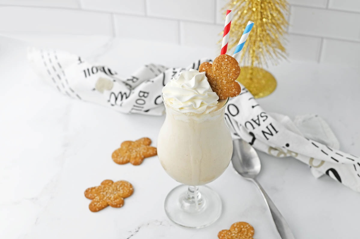 Merry Mocktails & Christmas Cocktails: 15 Festive Drinks Worth Celebrating