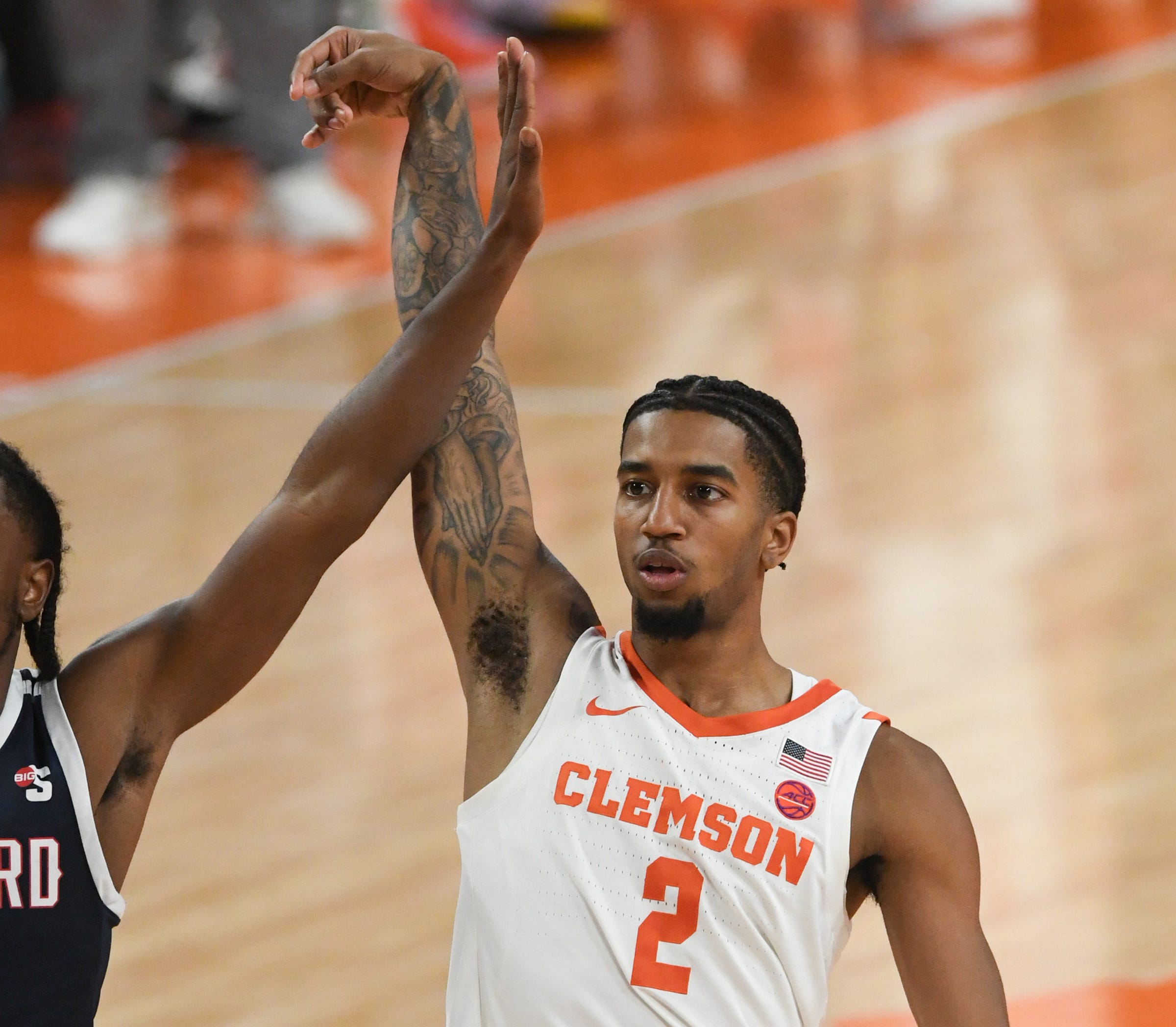 Clemson basketball's Dillon Hunter ejected for headbutt flagrant-2 foul ...