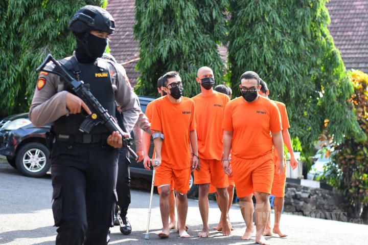 Potret Ketegangan di Korsel Saat Pengumuman Darurat Militer