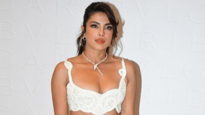 Priyanka Chopra teases Bollywood comeback after 5 years: Have something ... Priyanka Chopra teases Bollywood comeback after 5 years: Have something ...