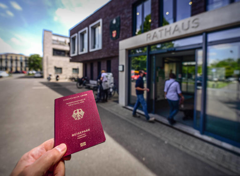 Änderung bei Reisepass und Personalausweis: Ab 2025 brauchst du digitale Passbilder