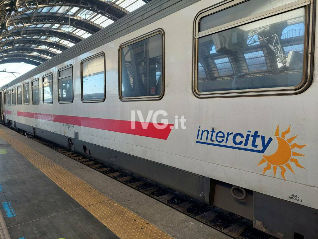 Capotreno aggredita da due passeggere madre e figlia senza biglietto ... Capotreno aggredita da due passeggere madre e figlia senza biglietto ...