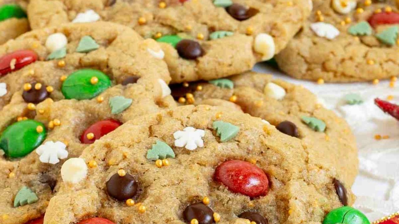 14 Christmas Desserts That Steal the Show Every Year