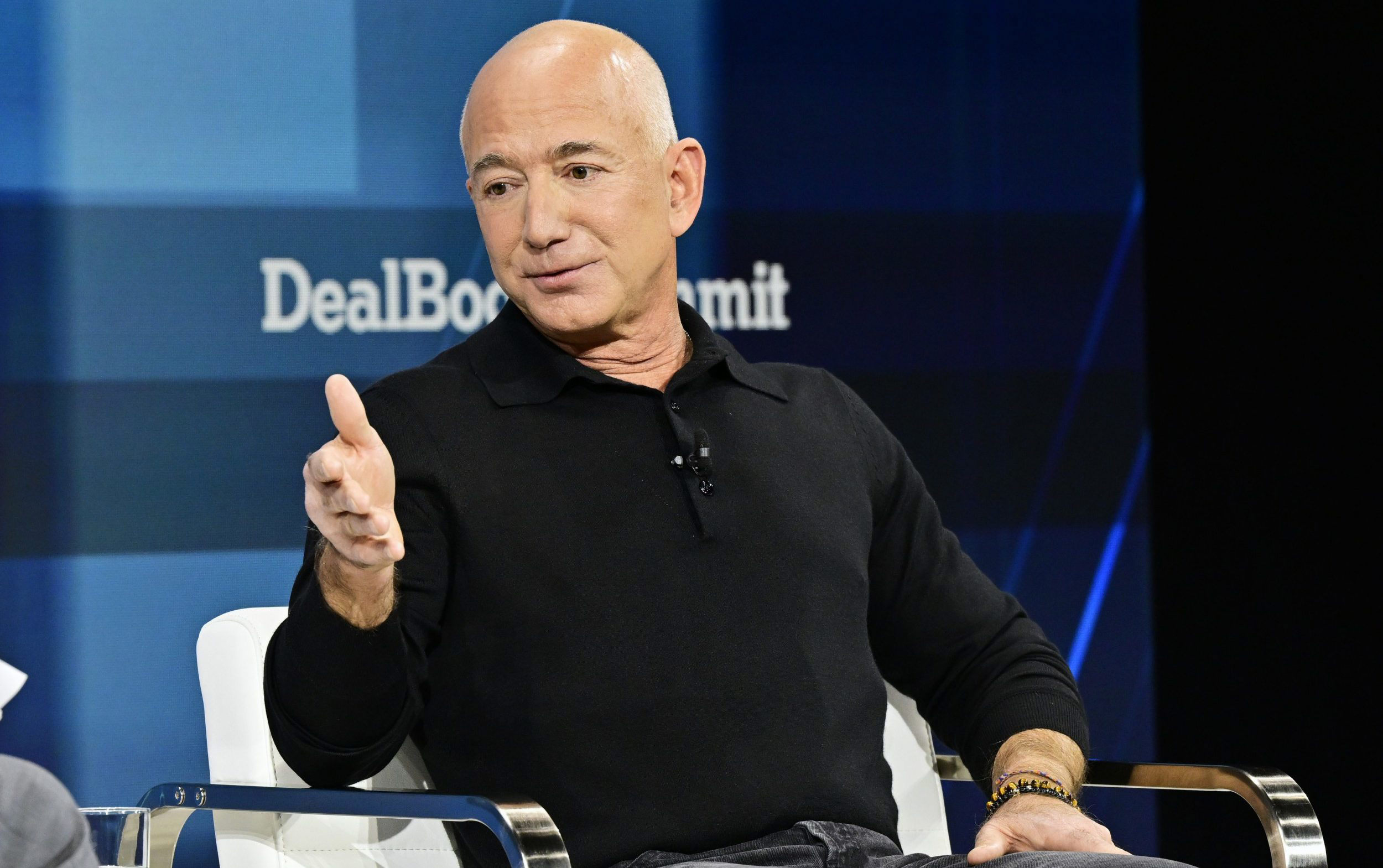 Jeff Bezos: I’m optimistic on Trump Jeff Bezos: I’m optimistic on Trump