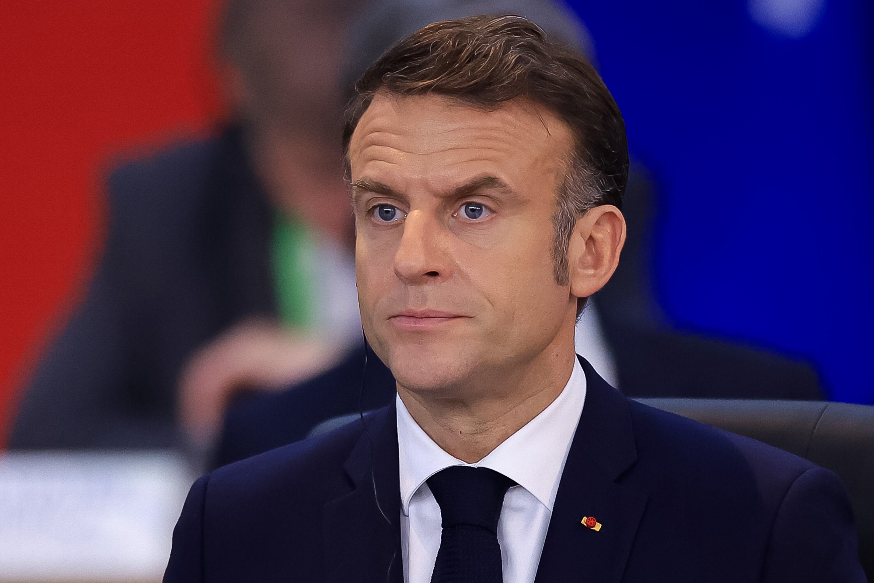 ¿Renunciará el presidente Emanuel Macron tras histórica caída del ...