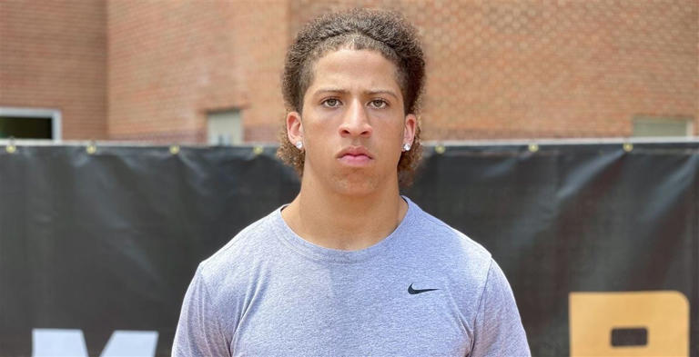 Tennessee football flips four-star linebacker Jadon Perlotte from ... Tennessee football flips four-star linebacker Jadon Perlotte from ...