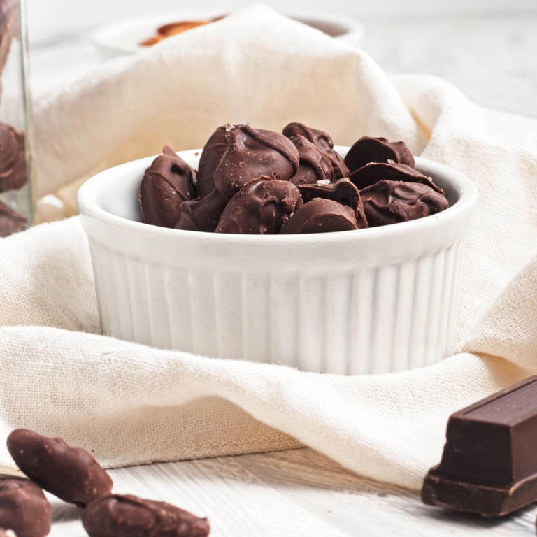 Chocolate Covered Almonds Recipe