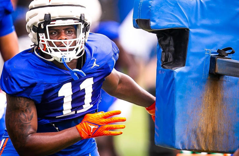 Florida sophomore EDGE TJ Searcy to enter transfer portal