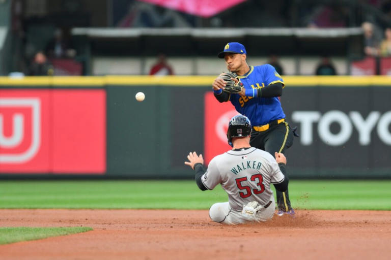 Sleeper Team Emerges as Top Suitor for Slugger’s Services Sleeper Team Emerges as Top Suitor for Slugger’s Services