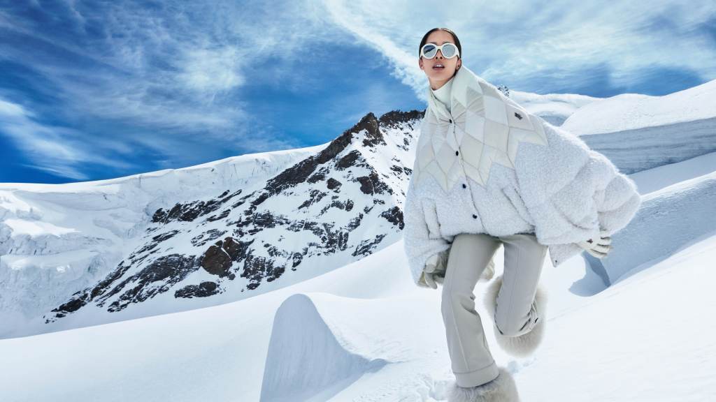 Moncler Group's 2024 Revenues Surpass 3B Euros