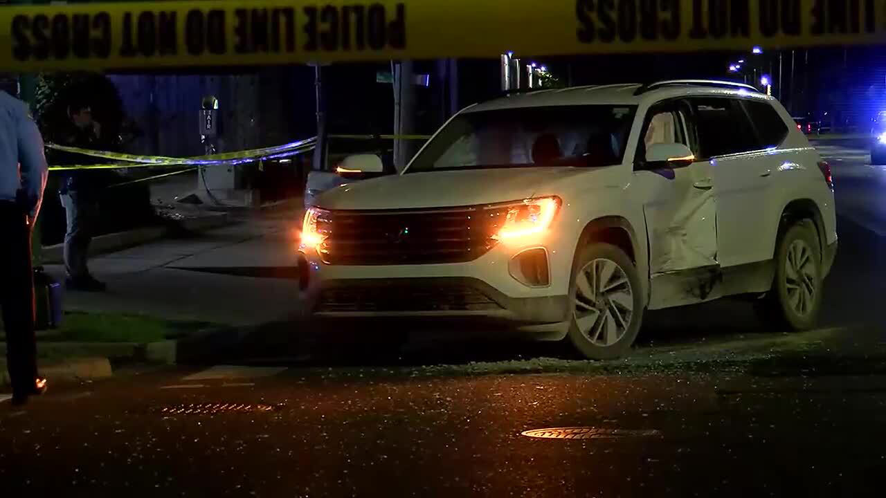 NOPD searching for suspects after stolen SUV rams police car in French ... NOPD searching for suspects after stolen SUV rams police car in French ...