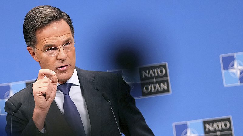 NAVO-chef Mark Rutte roept op tot ‘omslag naar oorlogsdenken’