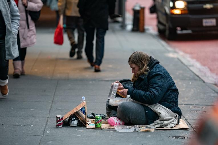 Samaritan App Introduces Innovative Financial Aid for the Homeless