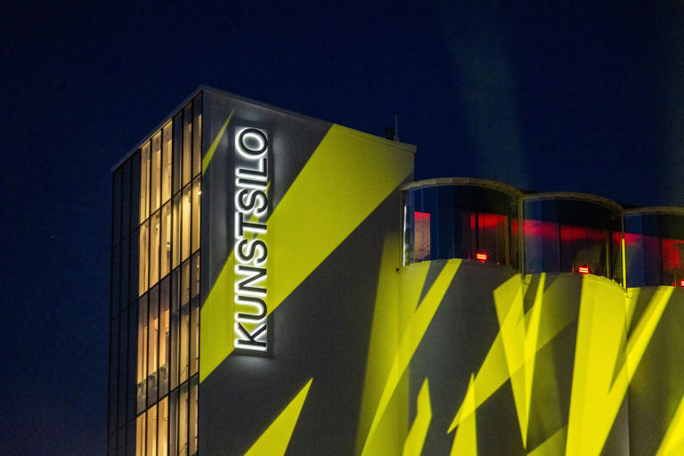 Eierne av Kunstsilo i Kristiansand kjøper 333 kunstverk fra Stein Erik ... Eierne av Kunstsilo i Kristiansand kjøper 333 kunstverk fra Stein Erik ...