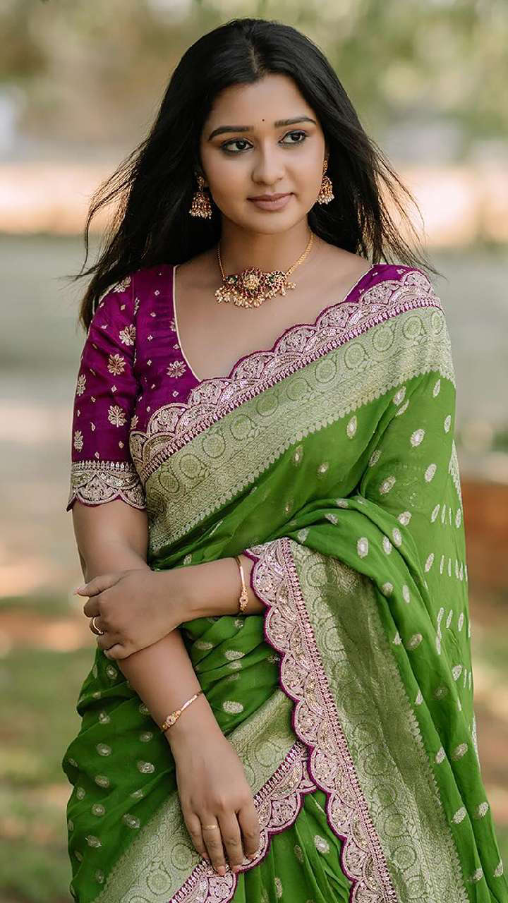 10 Majestic Saree Looks For Married Women By Mouna Guddemane 10 Majestic Saree Looks For Married Women By Mouna Guddemane