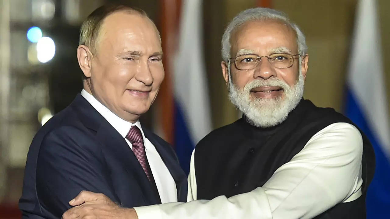 ‘Investing in India is profitable’: Putin heaps praises on PM Modi ... ‘Investing in India is profitable’: Putin heaps praises on PM Modi ...