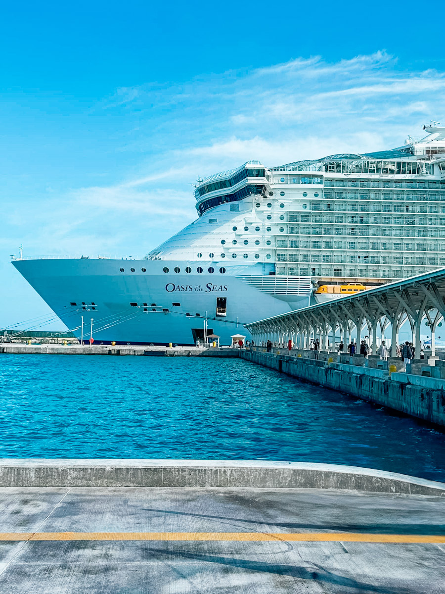 10 Things You Should Know About Cruising on Royal Caribbean's Oasis of ...