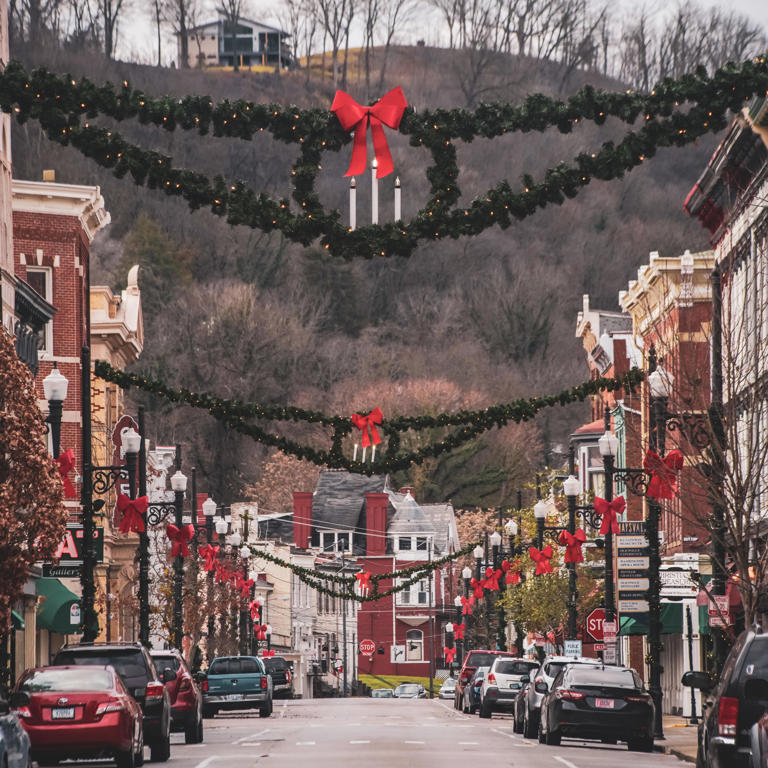 Here are 6 charming Christmas towns to visit in Kentucky this year