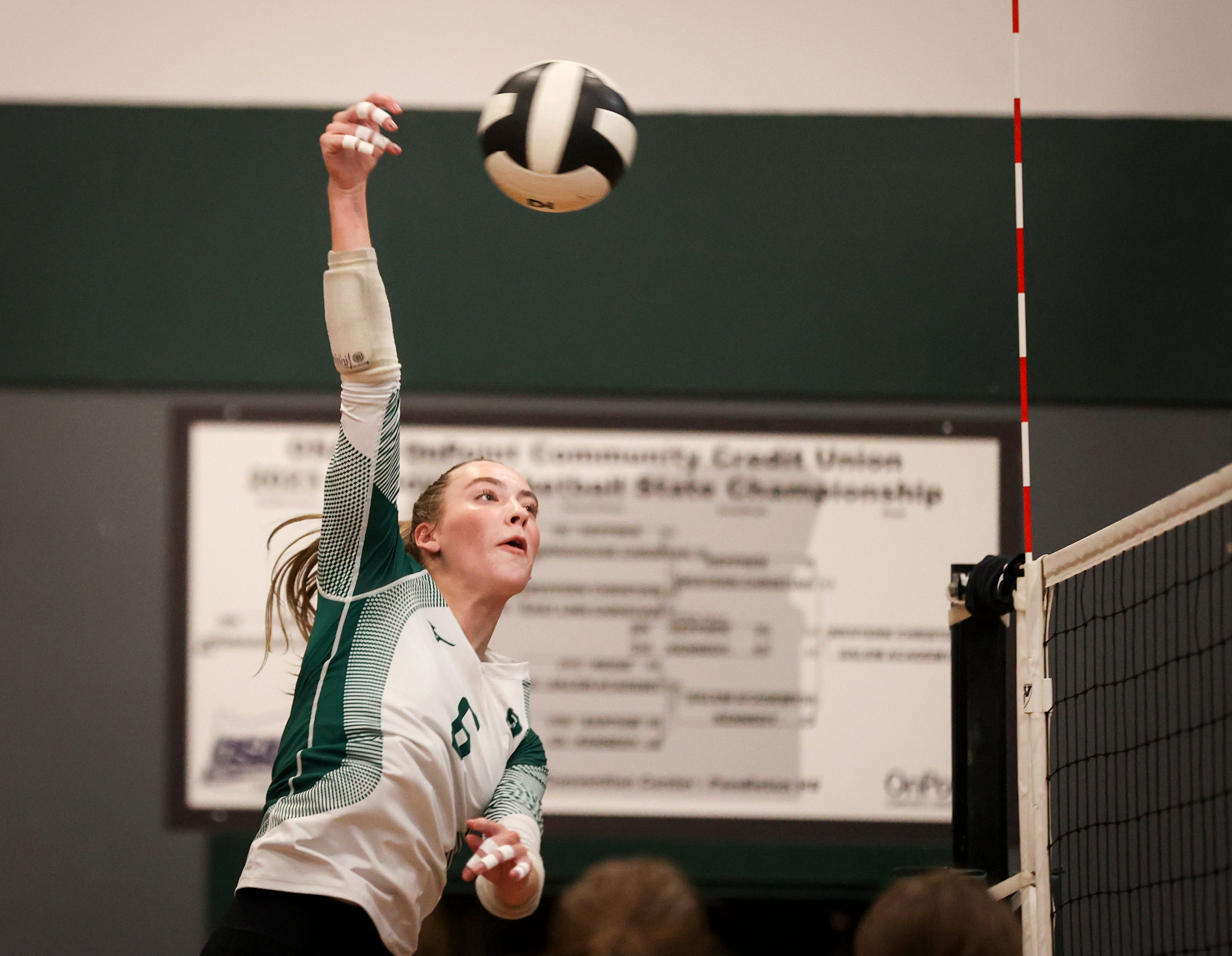 Salem Academy athlete wins top high school moment of the year