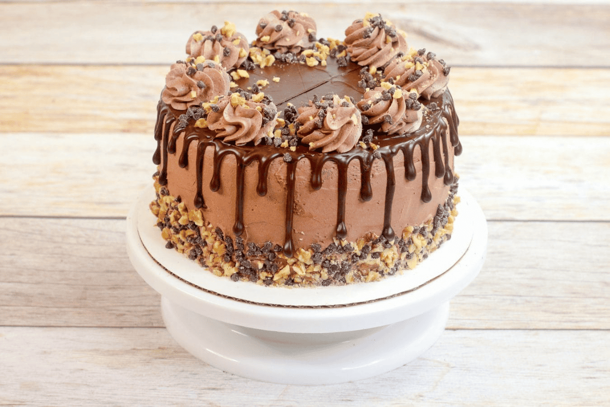 Eat More Cake: 28 Chocolate Cake Recipes To Obsess Over
