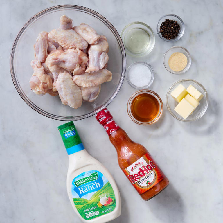 Here's How To Bake Your Wings & Get Them As Crispy As Possible