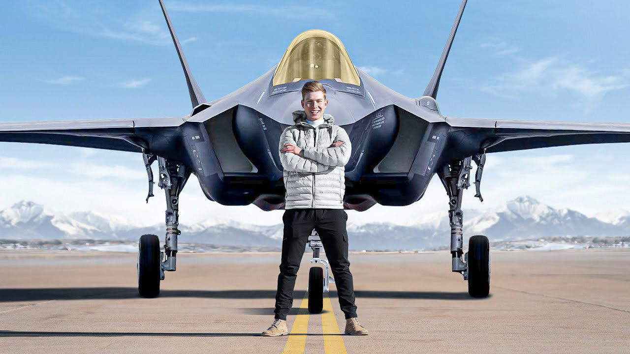 The World's Most Advanced Fighter Jet The World's Most Advanced Fighter Jet