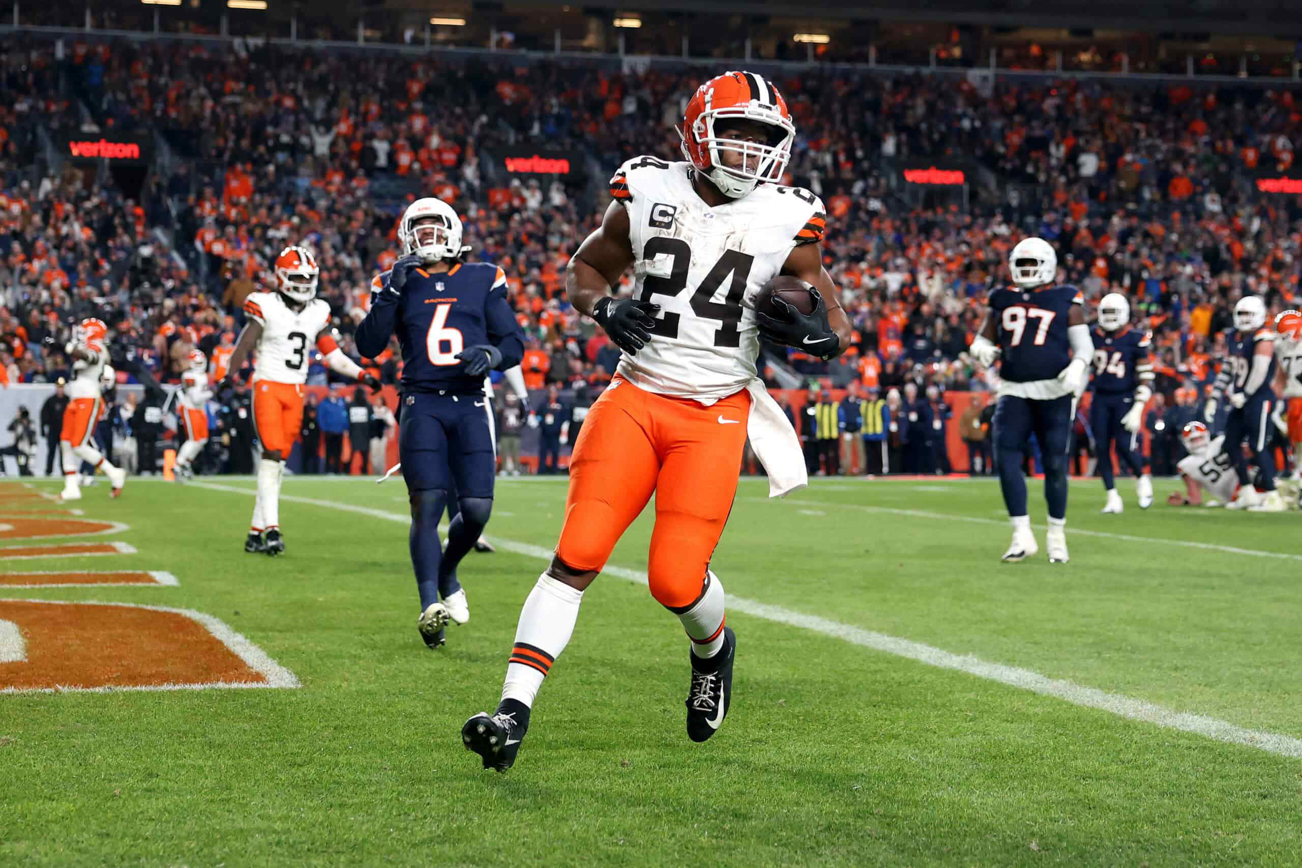 Insider Reveals How Browns Should Handle Nick Chubb's Free Agency Insider Reveals How Browns Should Handle Nick Chubb's Free Agency