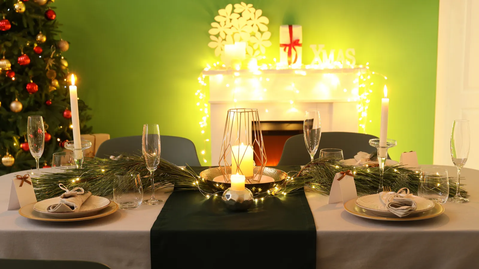 15 Easy Greenery Ideas for Happy Holiday Tables