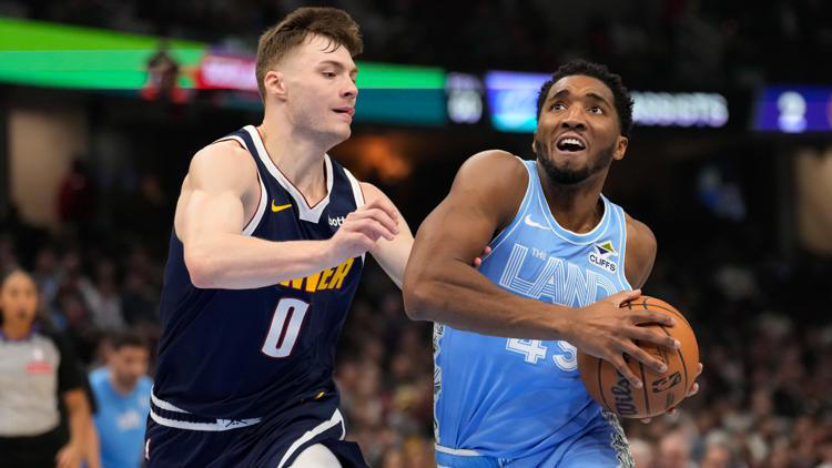 Donovan Mitchell scores 28 as Cleveland Cavaliers improve to 13-1 at ... Donovan Mitchell scores 28 as Cleveland Cavaliers improve to 13-1 at ...