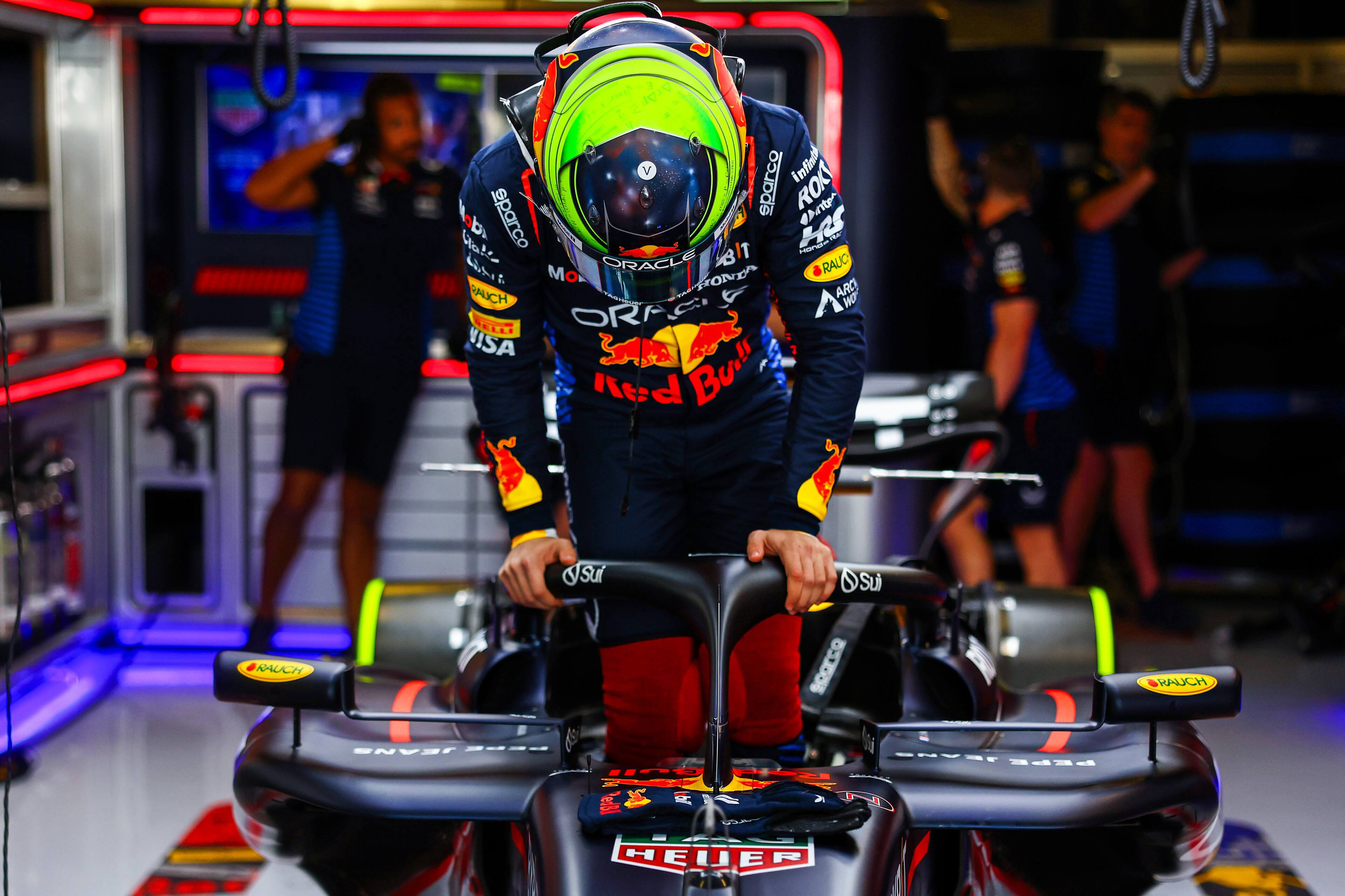 FP1 difficile per Isack Hadjar dopo aver mandato in testacoda la ... FP1 difficile per Isack Hadjar dopo aver mandato in testacoda la ...