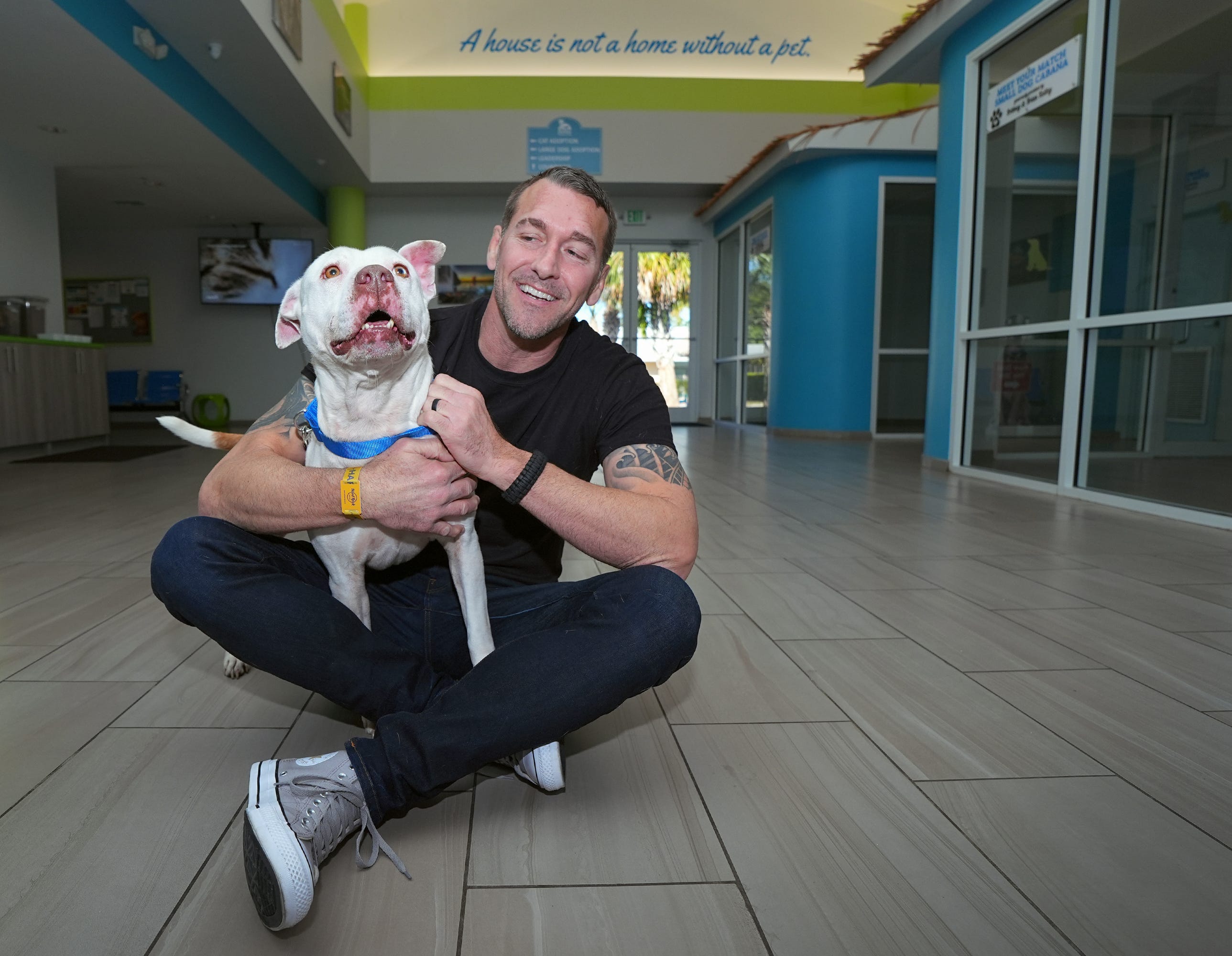 'Lucky Dog' star Brandon McMillan visits Halifax Humane Society shelter ...
