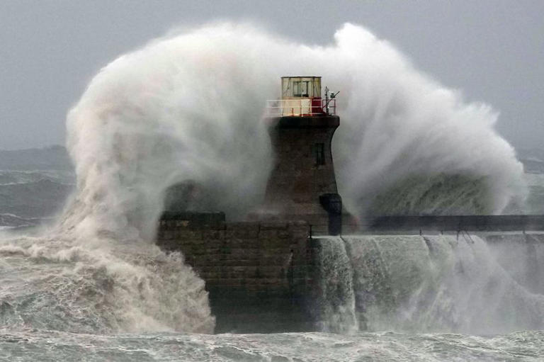 Met Office issues rare red weather warning as Storm Darragh brings ... Met Office issues rare red weather warning as Storm Darragh brings ...