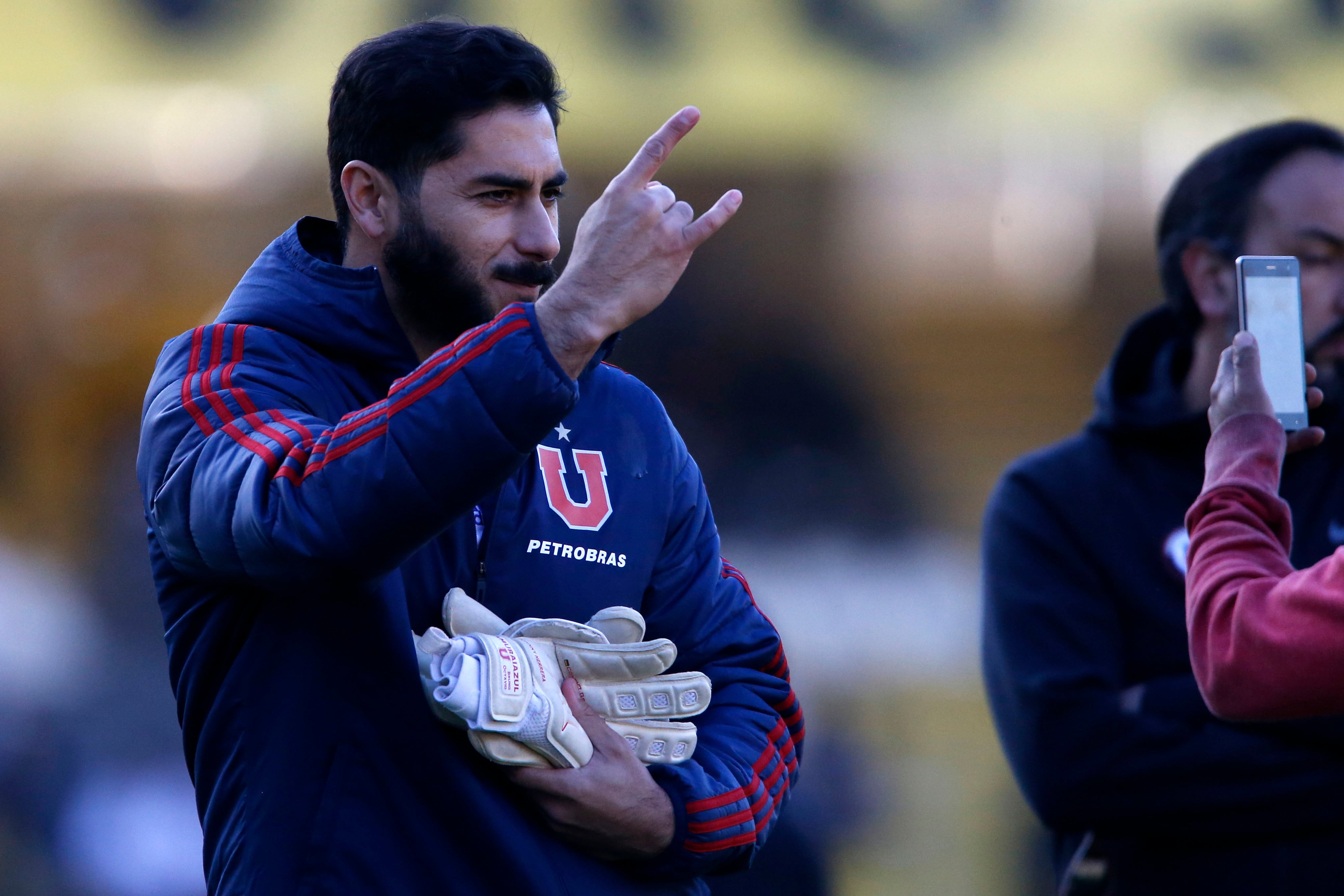 “Colo Colo está débil en defensa”: Johnny Herrera le baja el perfil al ...