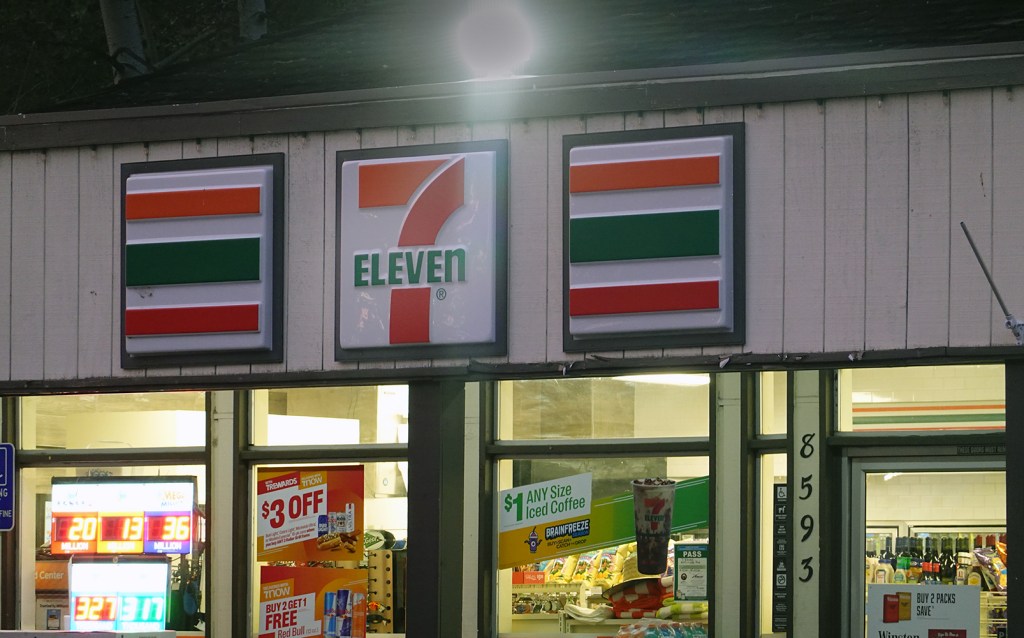 Man in Critical Condition After Shooting at 7-Eleven