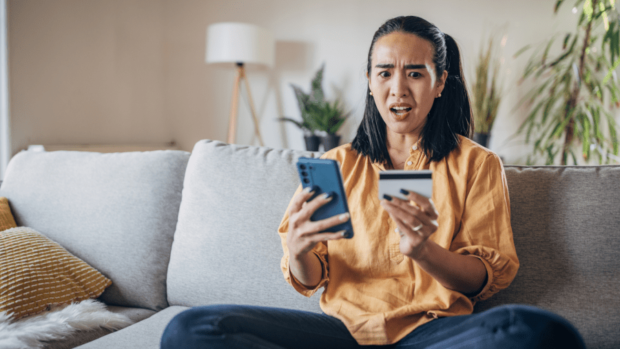 IRS warns taxpayers of rising gift card scams amid holiday shopping surge IRS warns taxpayers of rising gift card scams amid holiday shopping surge