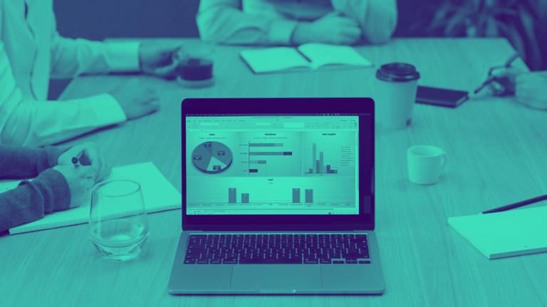 How to create a project dashboard in Excel with live data