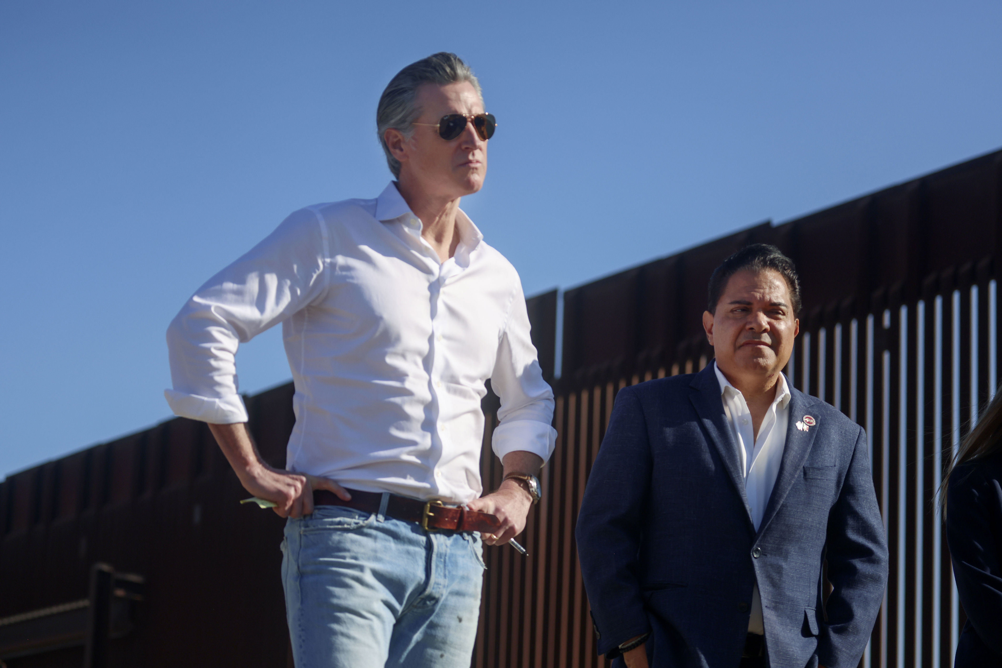 Newsom tries to walk Trump ‘tightrope’ as he eyes a future White House run