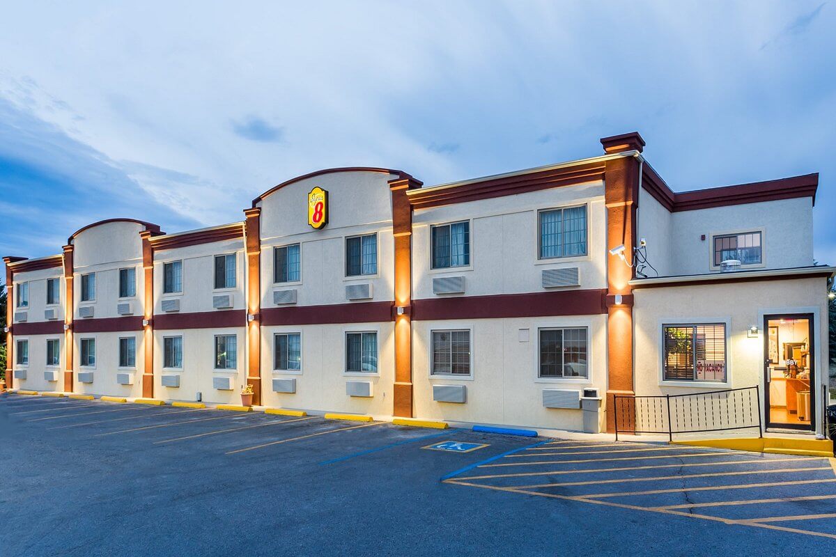 10 hotel chains to avoid and 10 where you should stay instead