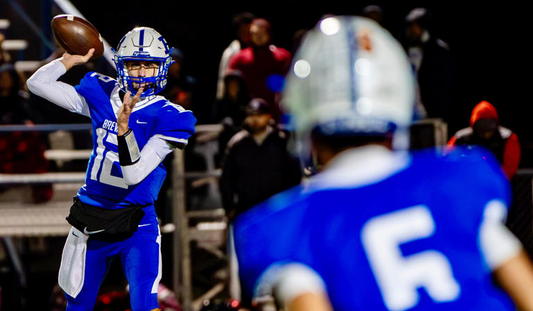 NC high school football playoff scores for 2024 NCHSAA football playoffs in North Carolina ...