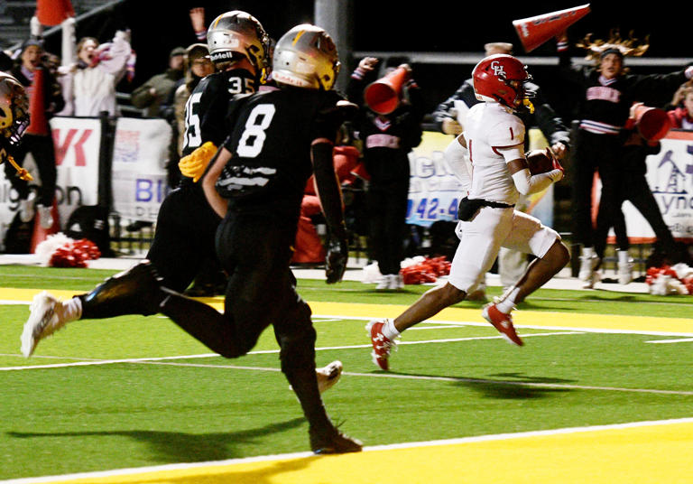 Catholic-New Iberia beats Dunham to win instant classic in Division III select title game