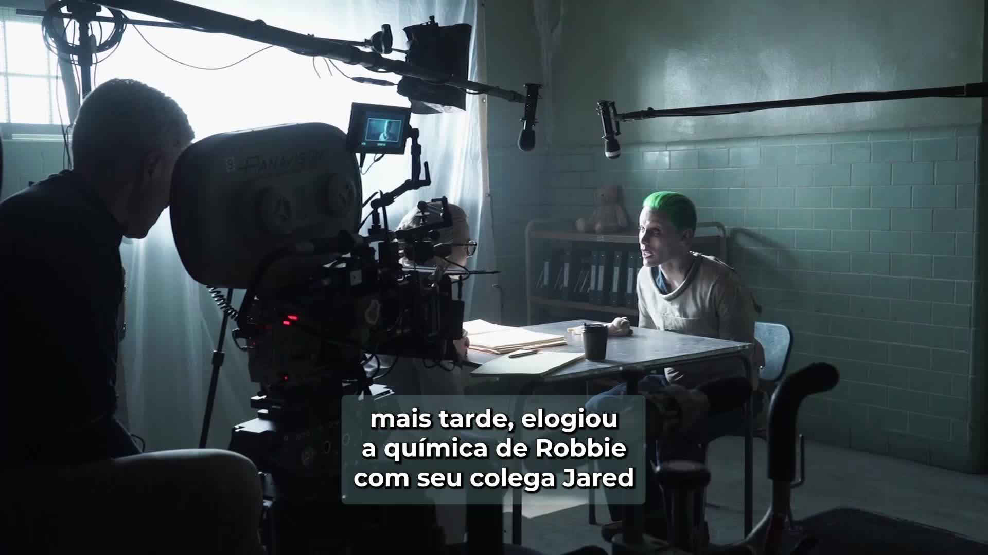 A vida amorosa de Margot Robbie, de Henry Aitken a Tom Ackerley A vida amorosa de Margot Robbie, de Henry Aitken a Tom Ackerley
