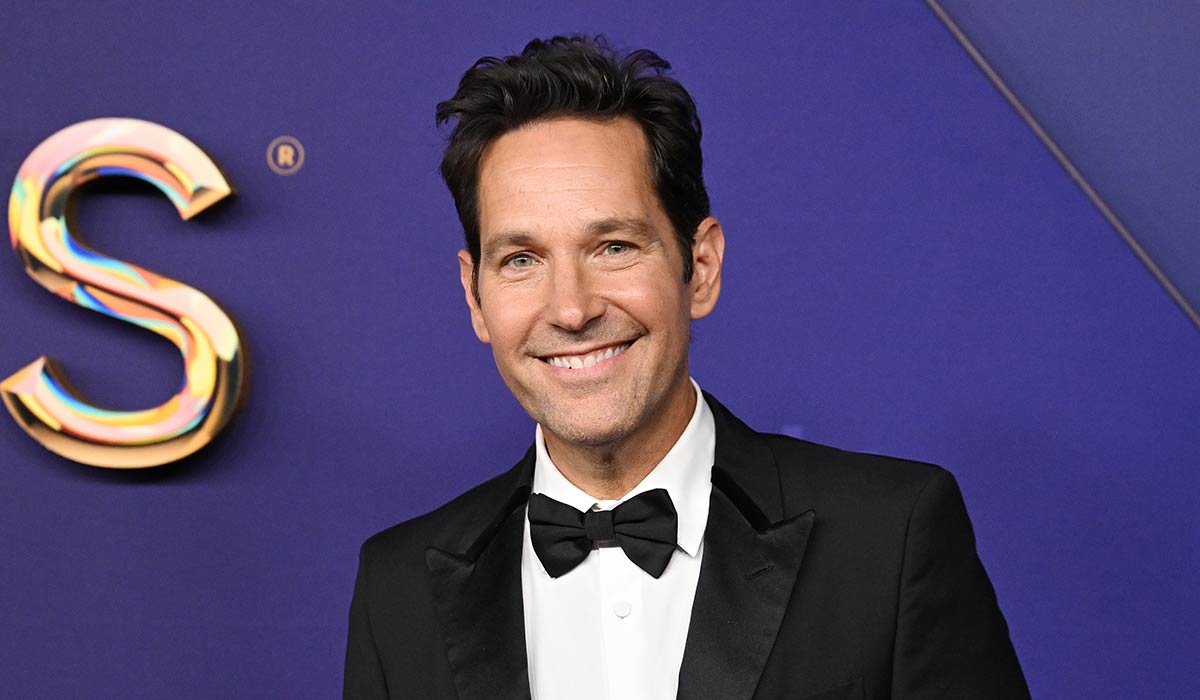 Watch: Paul Rudd enjoys singalong with Irish group in Dublin