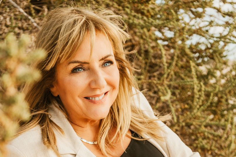 Frances Black gives five word response over President rumours on Late ...