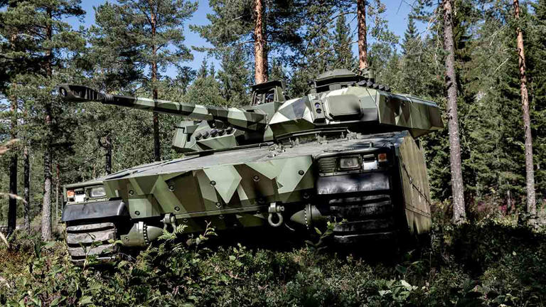 Sverige og Danmark kjøper CV90 kampkjøretøy for egne styrker og Ukraina