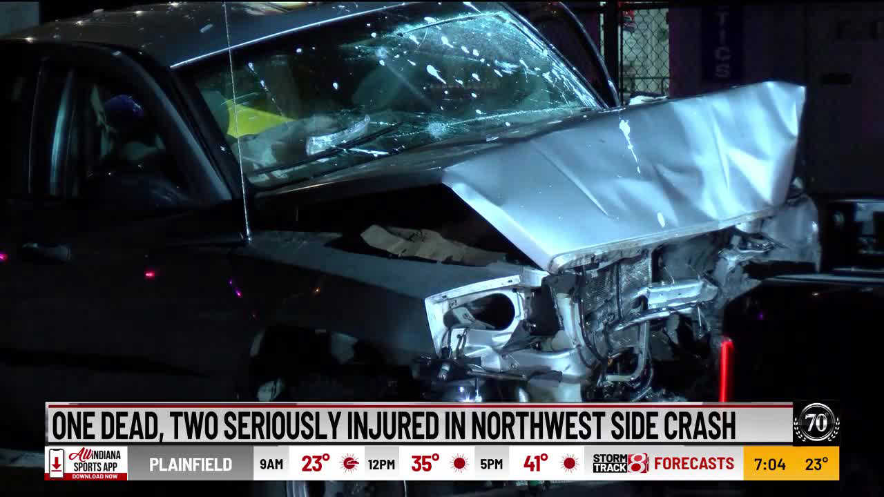 One dead, two seriously injured northwest side crash One dead, two seriously injured northwest side crash