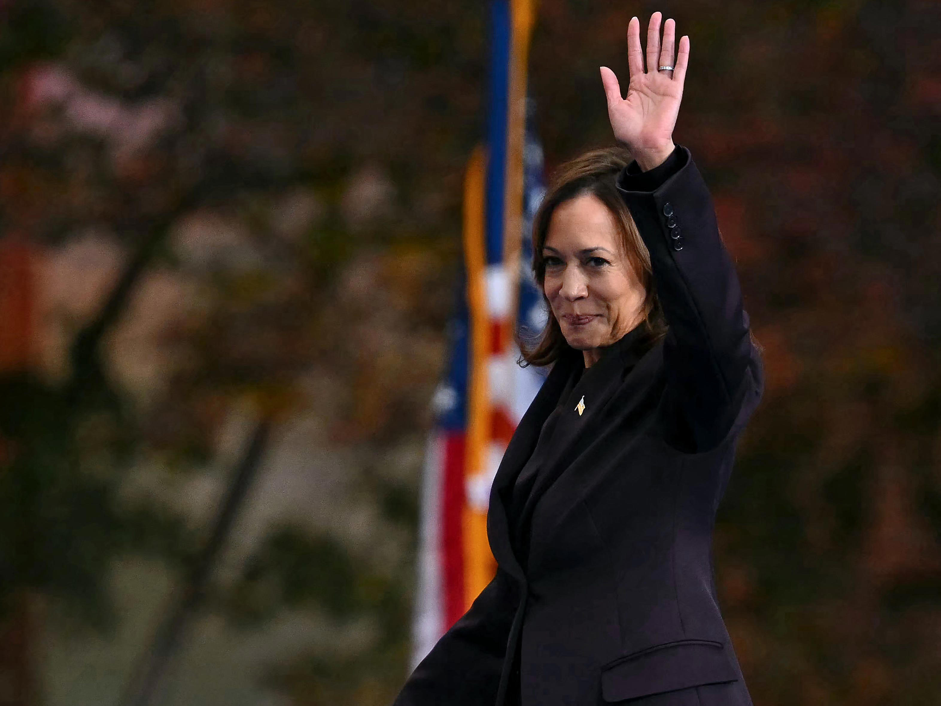 Kamala Harris' campaign has $1.8 million left in the bank after ... Kamala Harris' campaign has $1.8 million left in the bank after ...