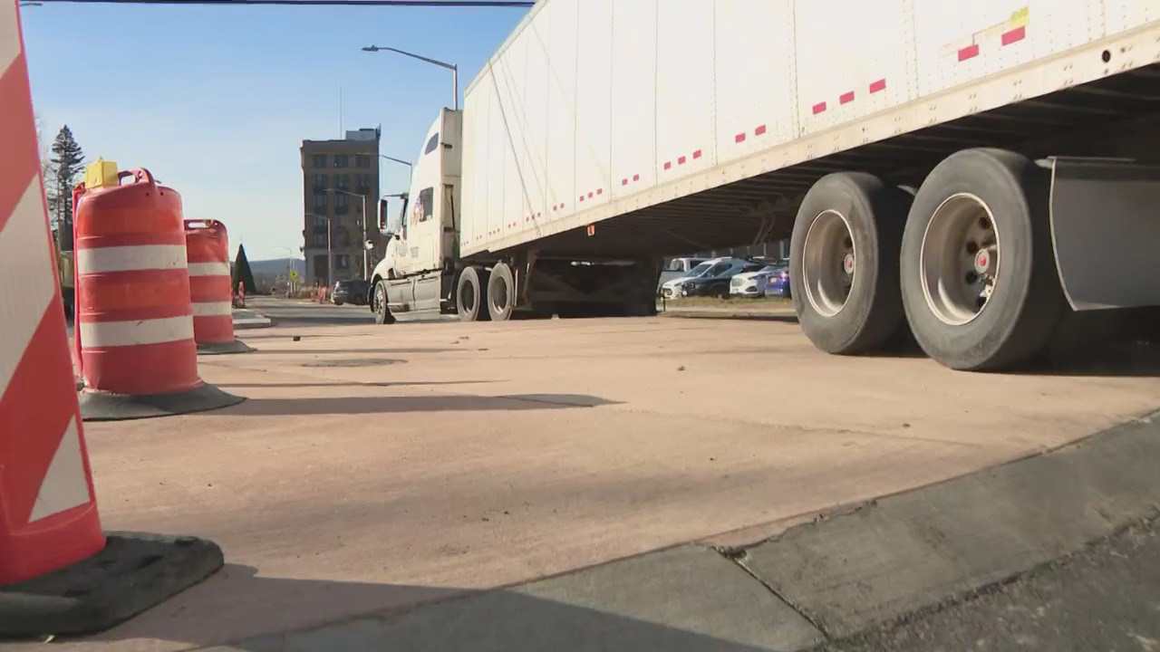 Roundabout in Olean causes troubles for truck drivers Roundabout in Olean causes troubles for truck drivers
